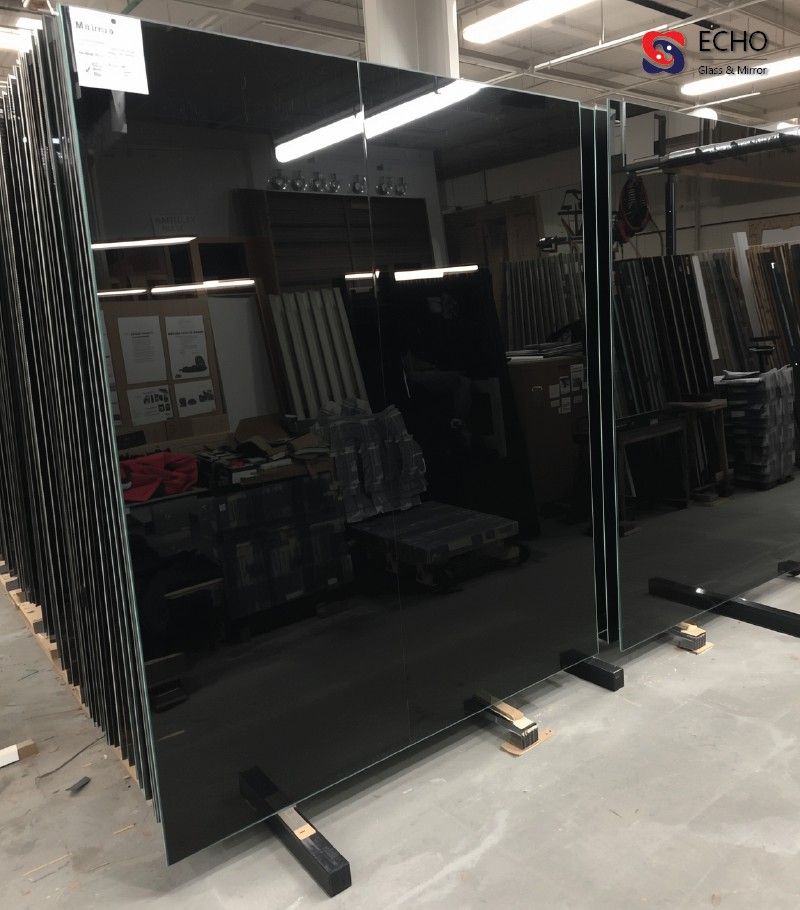 Black Color Tinted, Floated, Reflective Glass Sheet